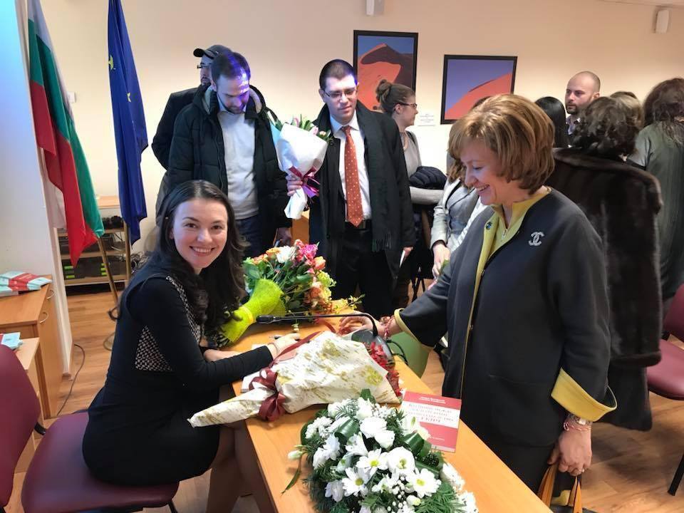 Адвокат Мария Шаркова: Предпочитам да действам | Lifebites.bg